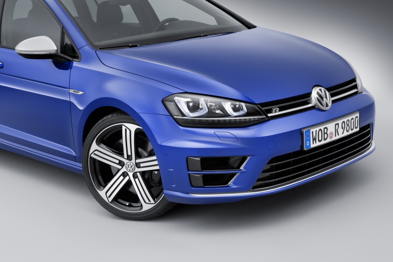 2015 Yeni Volkswagen Golf 7 R Variant | Oto Kokpit