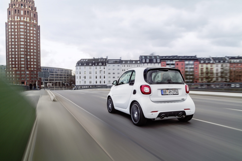 2016 Brabus Smart Fortwo | Oto Kokpit