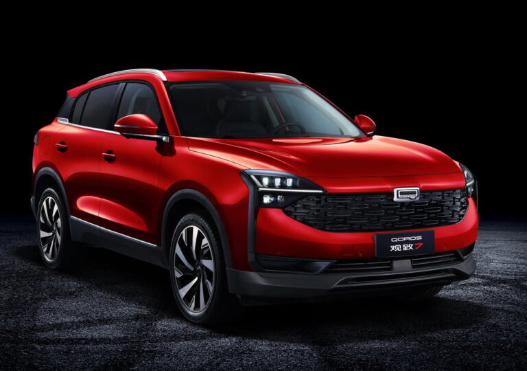 2021 Yeni Qoros 7 Özellikleri ile Tanıtıldı